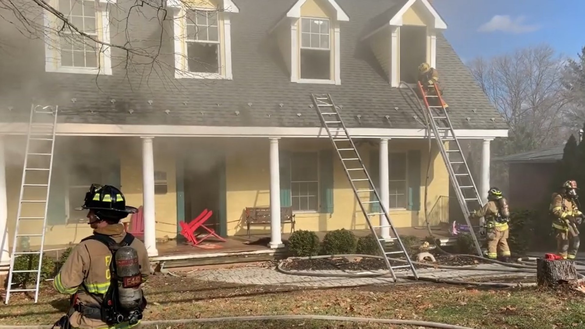 McLean house fire leaves 5 displaced, 1 dog dead | wusa9.com