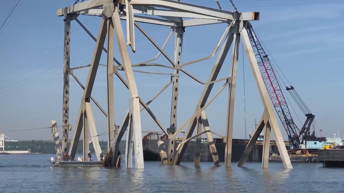 Video shows final piece of steel truss left behind after Key Bridge ...
