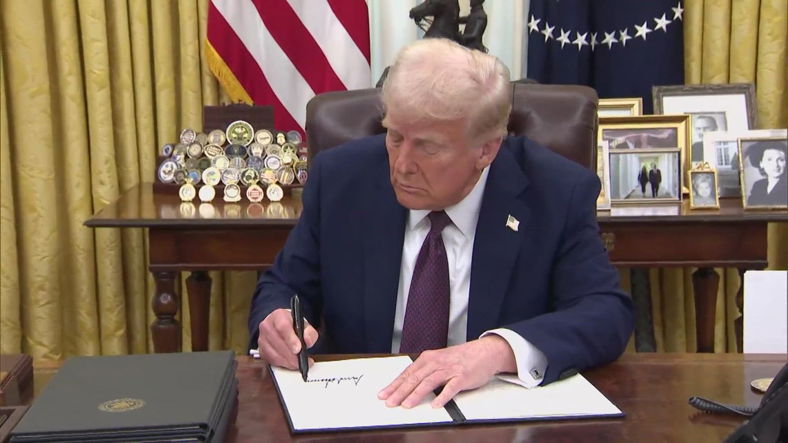 DC plane crash: Trump signed executive order on aviation safety last ...