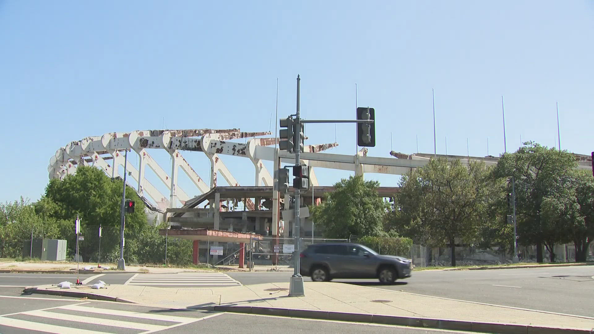 DC council consider factors around RFK project | wusa9.com