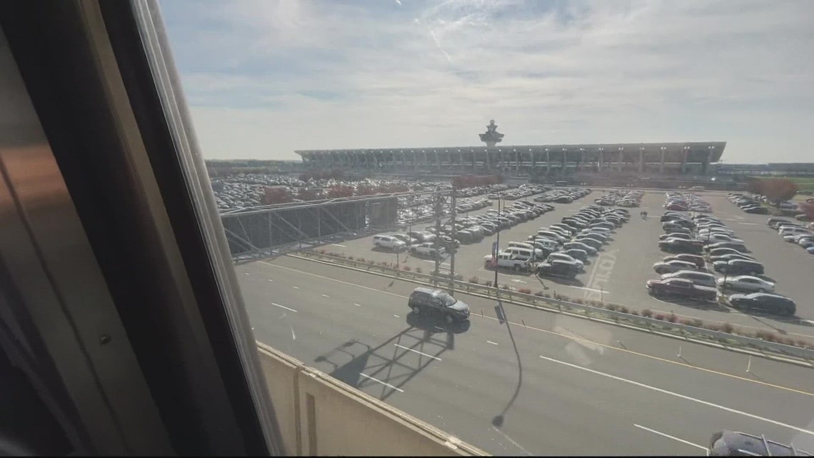 Metro Preview: Take a ride on the new Silver Line to Dulles Airport ...