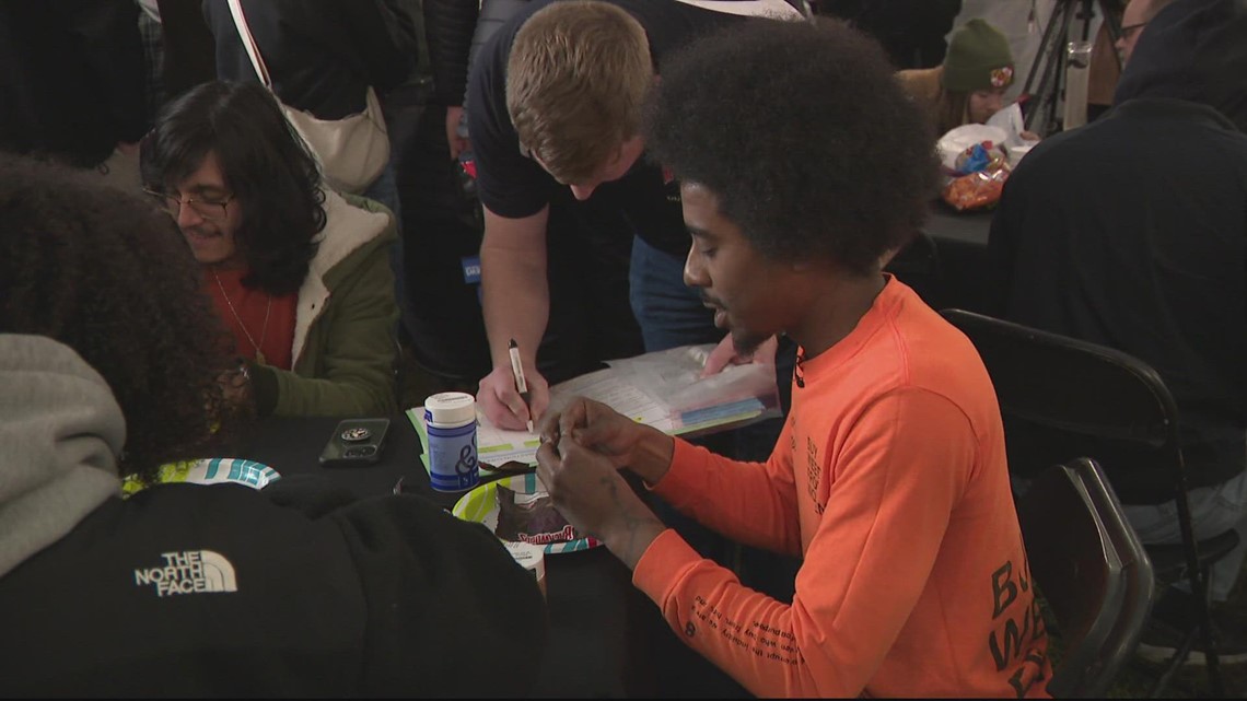 Cannabis with cops: Volunteers get high to help train police | wusa9.com