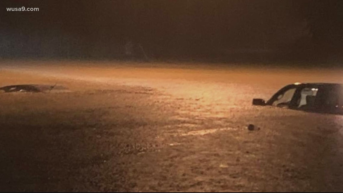 Flooding traps families leaving Tim's Rivershore Restaurant | wusa9.com