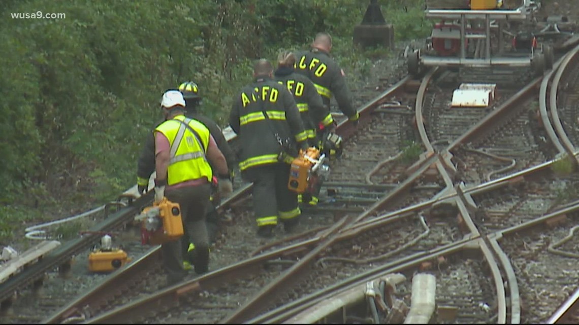 Metro dispatch offers possible clues for derailment investigation ...
