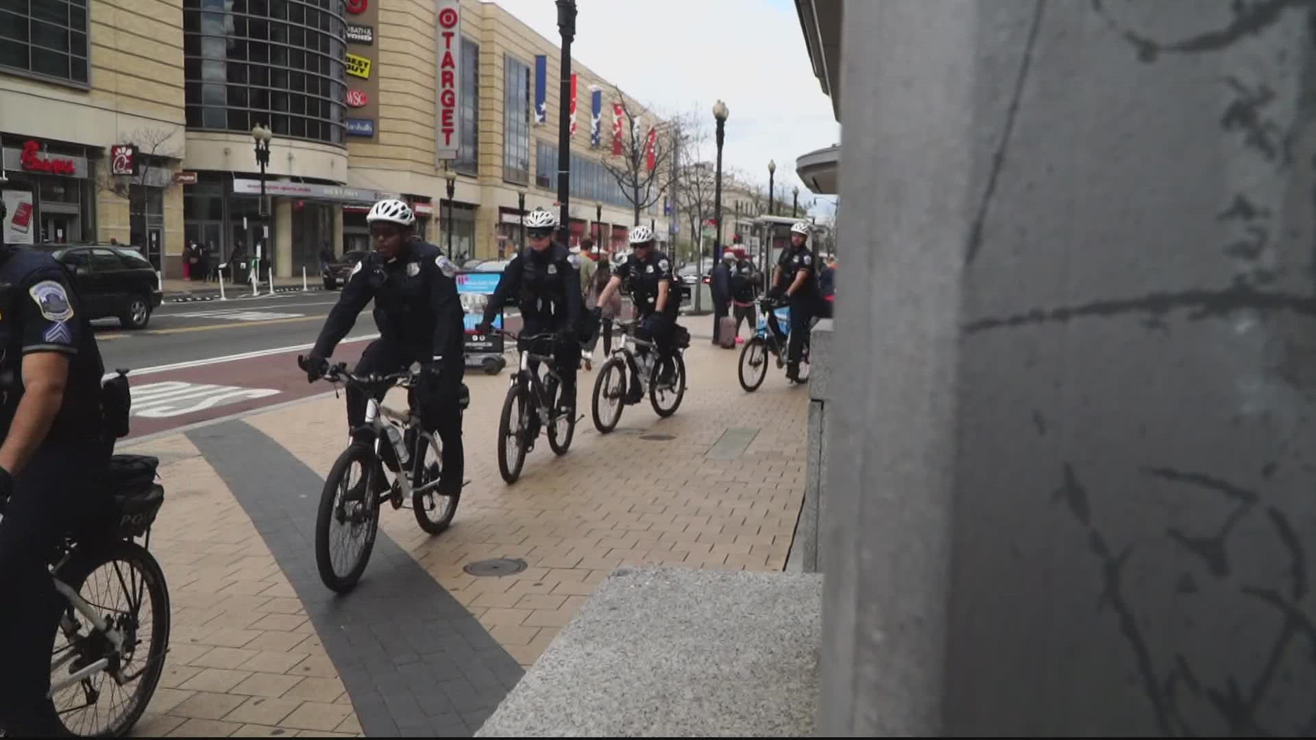 VERIFY: Video of man catching catfish with eggs and toothpaste is ...