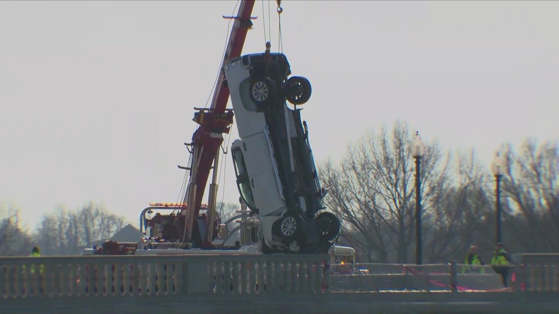 Maryland brothers identified as victims in crash into Potomac River off ...