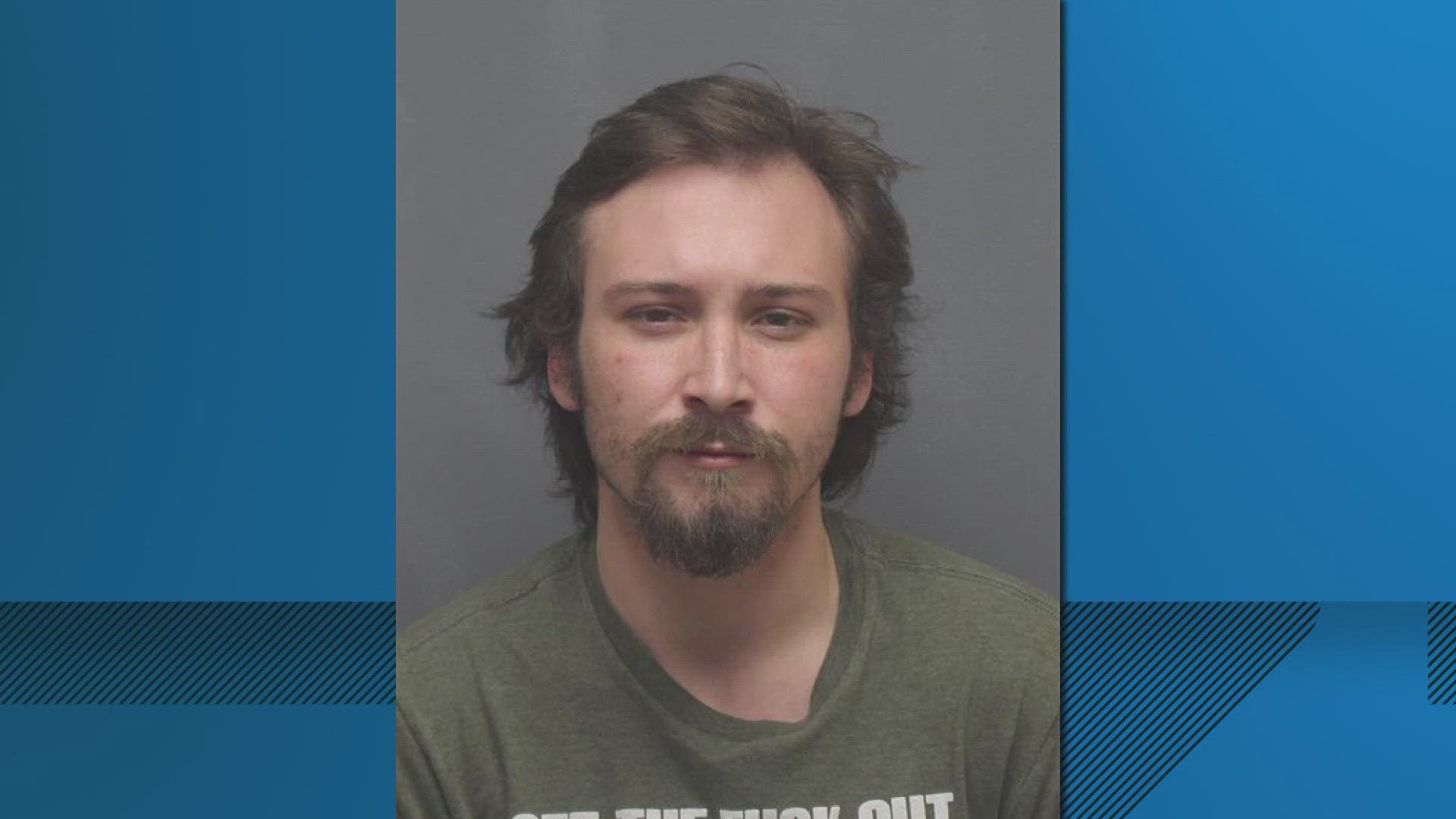 Drunk driver crashes into police cars during Manassas tree lighting ...