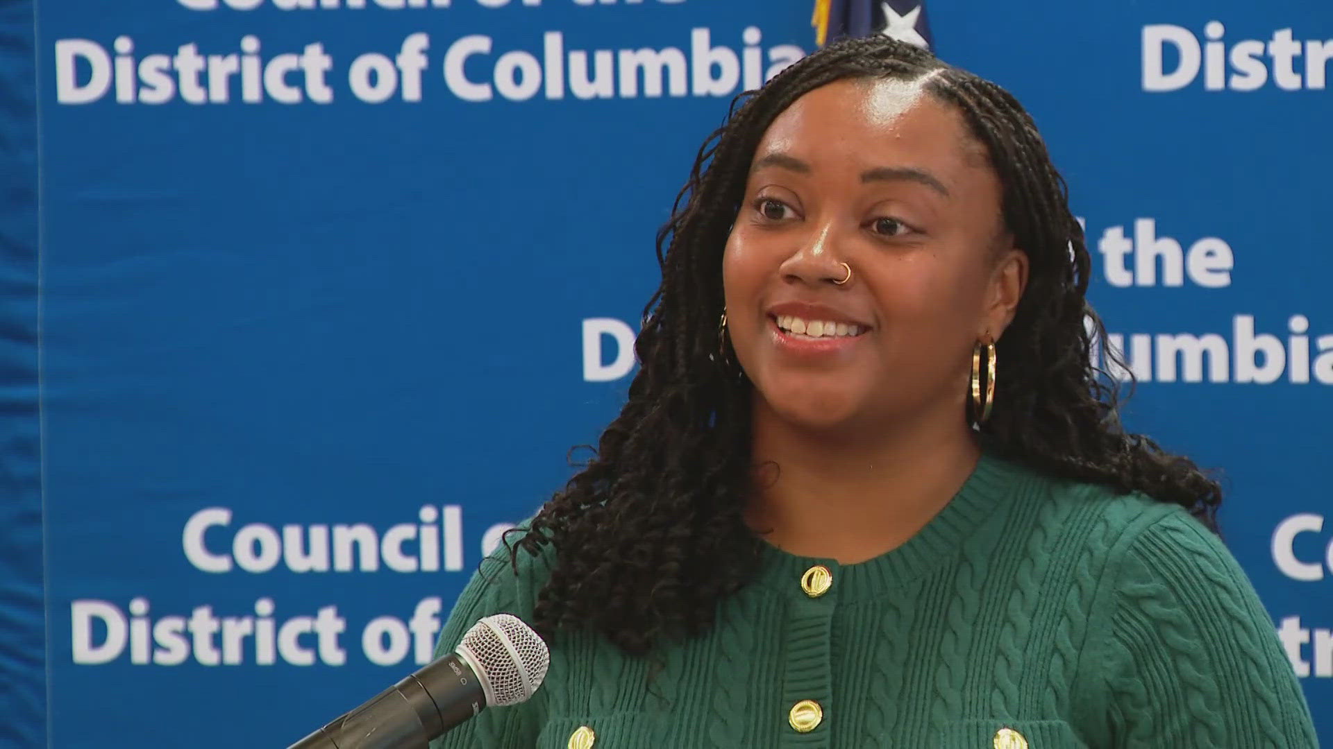 DC officials tackle massive transportation challenge for Commanders ...