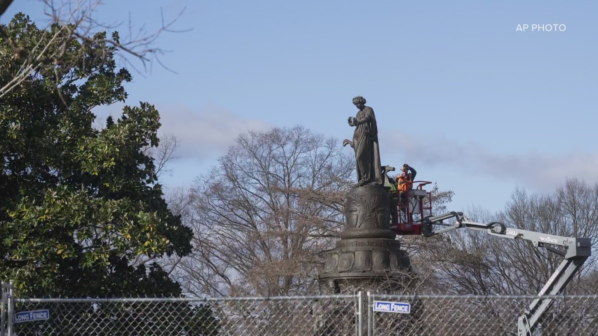 Judge issues order keeping Confederate memorial at Arlington Cemetery for now | wusa9.com