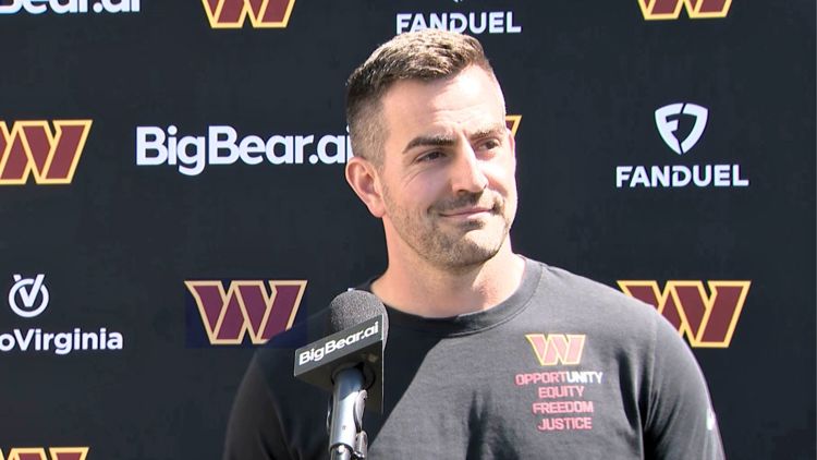David Blough breaks down the design of the Commanders' new offense ...