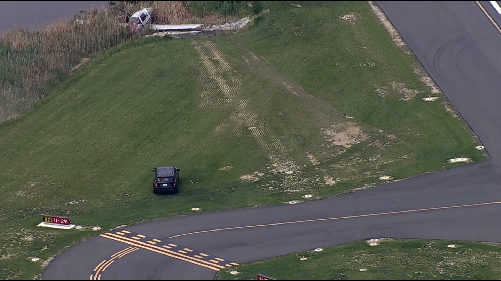 Small plane veers off runway in Maryland marsh | wusa9.com