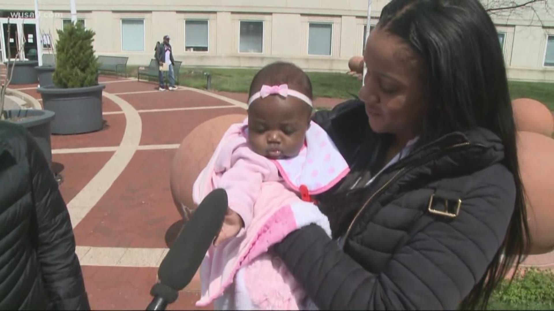 Suspect accused in burning pregnant girlfriend to remain in jail ...