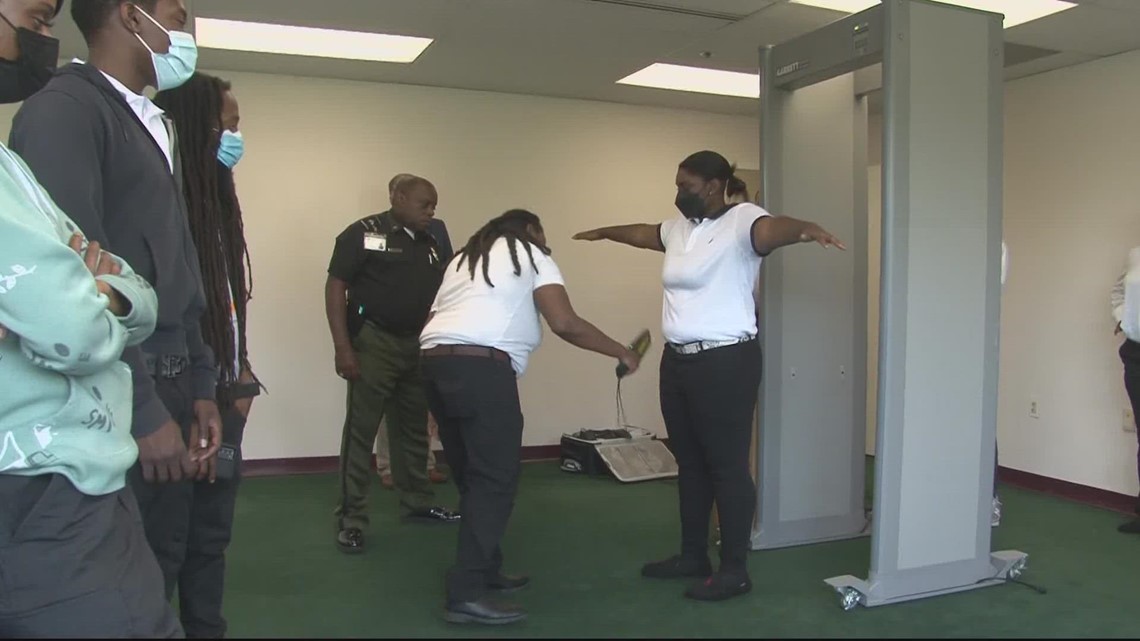 Why are Max Scherzer's eyes two colors? | wusa9.com