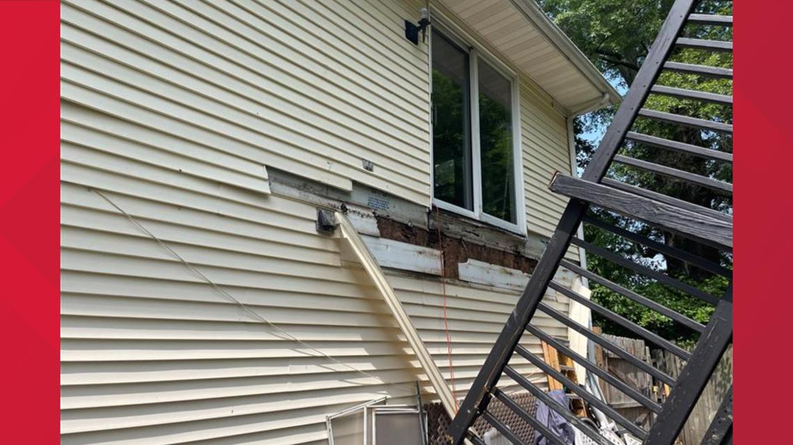 4 injured in deck collapse in Clinton, Maryland | wusa9.com