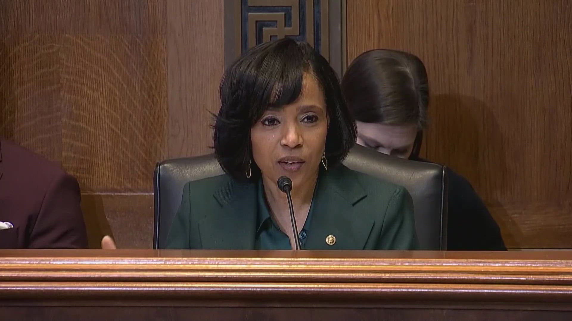 Angela Alsobrooks supports Cory Booker's Senate marathon | wusa9.com