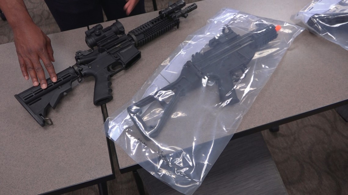 Replica guns pose challenge for police responding to scenes | wusa9.com