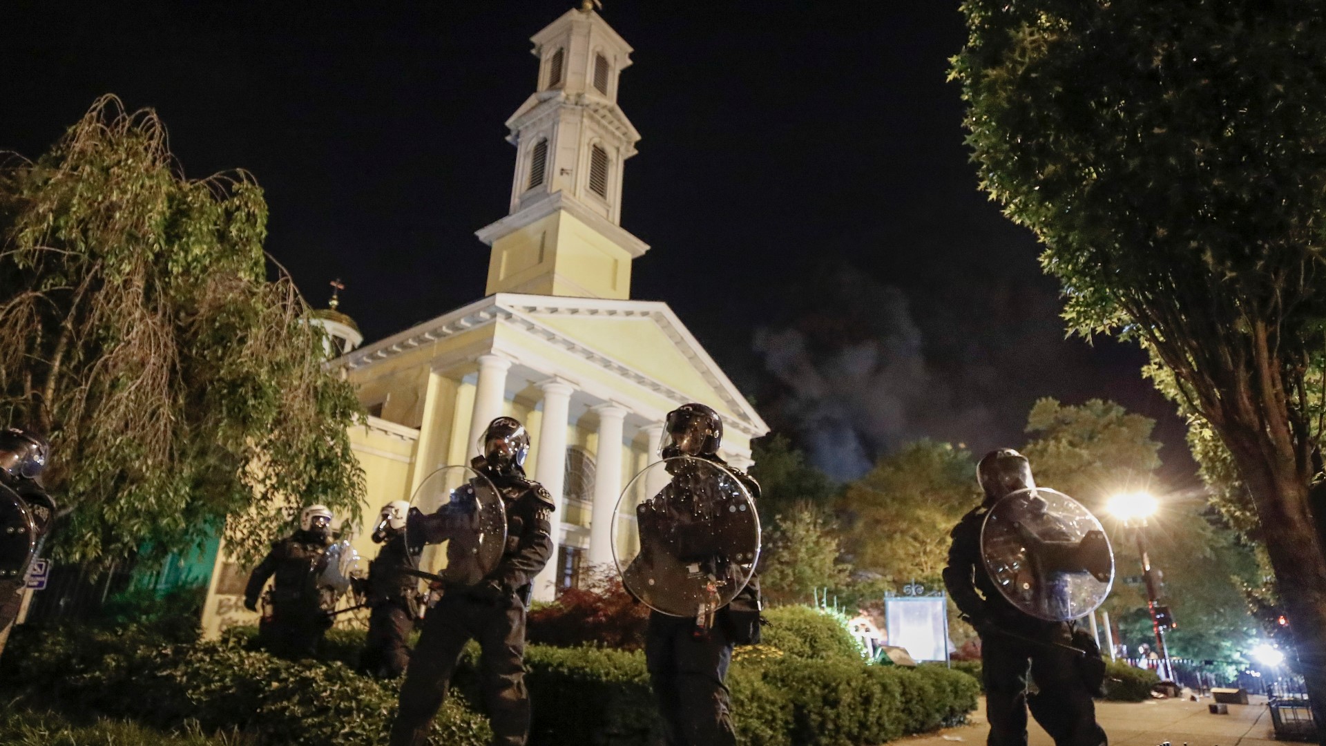 St. John's Church in DC on fire | wusa9.com