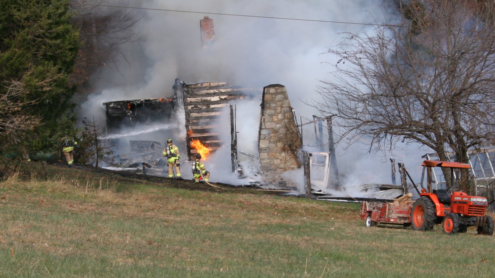 Family in Leesburg loses everything to house fire on Thanksgiving ...