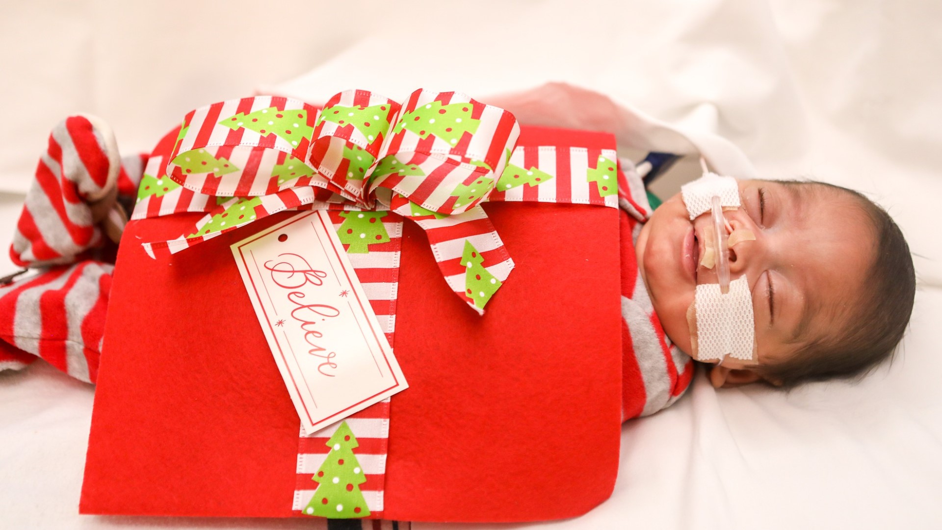 NICU babies get holiday makeover at Children's National Hospital ...