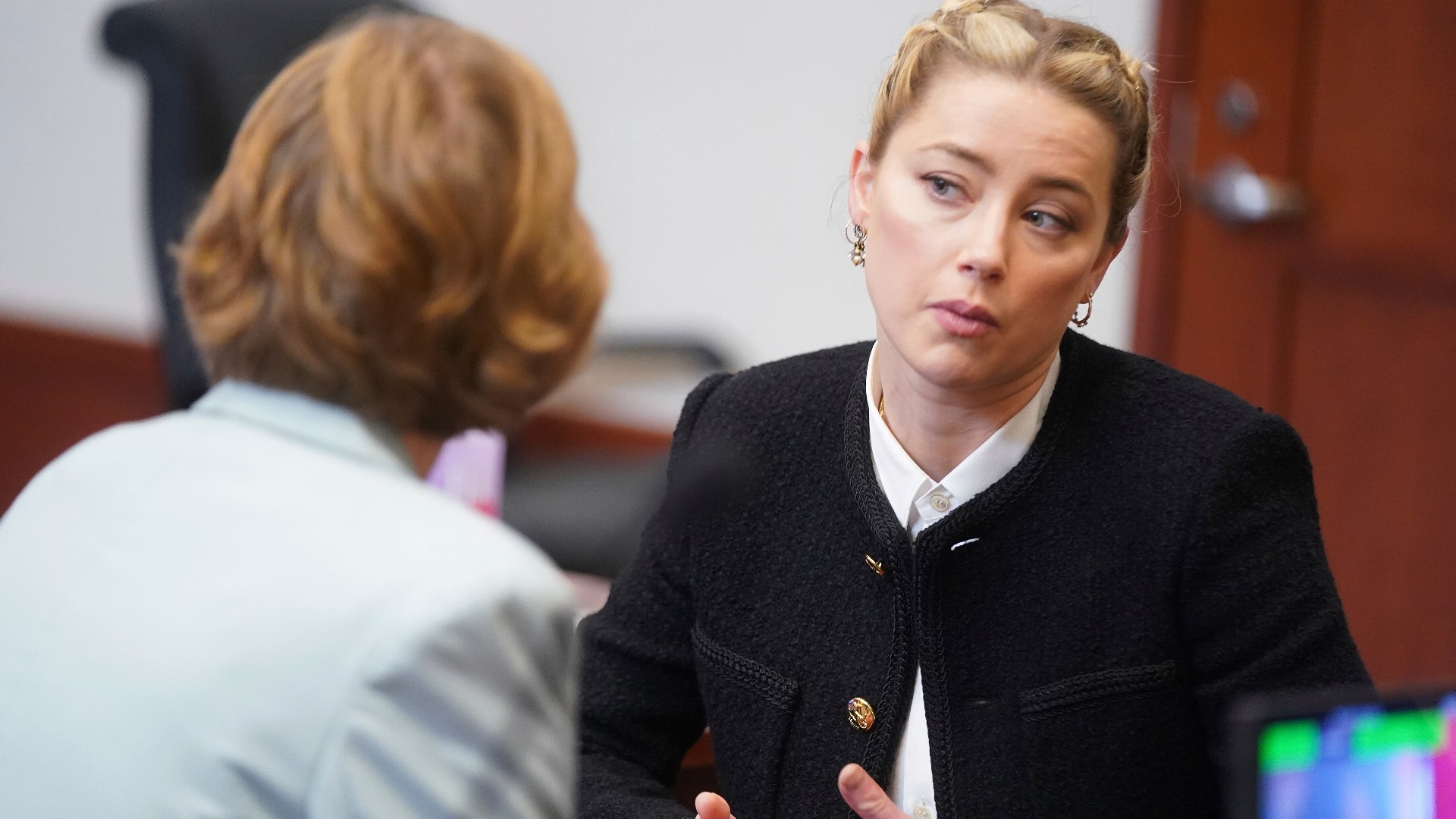 Amber Heard's lawyers try to poke holes in Depp's libel lawsuit | wusa9.com