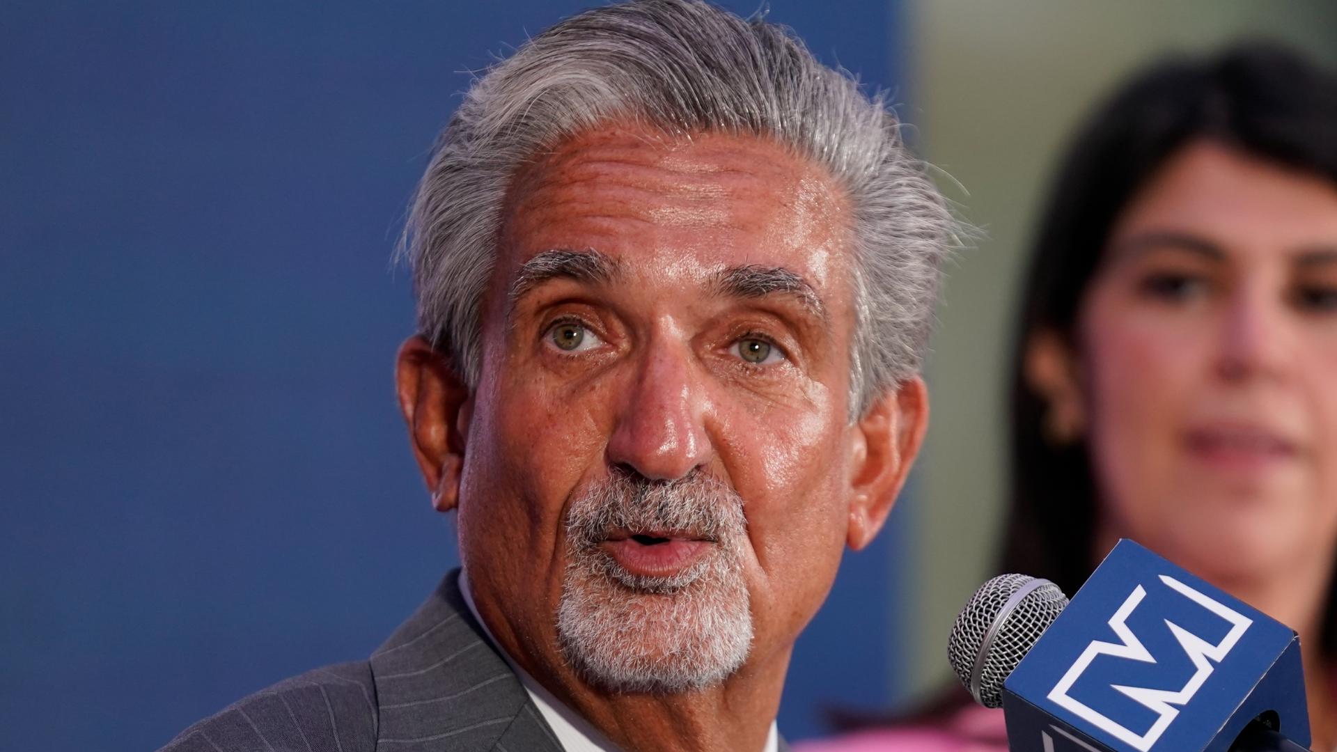 Capitals owner Ted Leonsis on Ovechkin breaking Gretzky's record ...