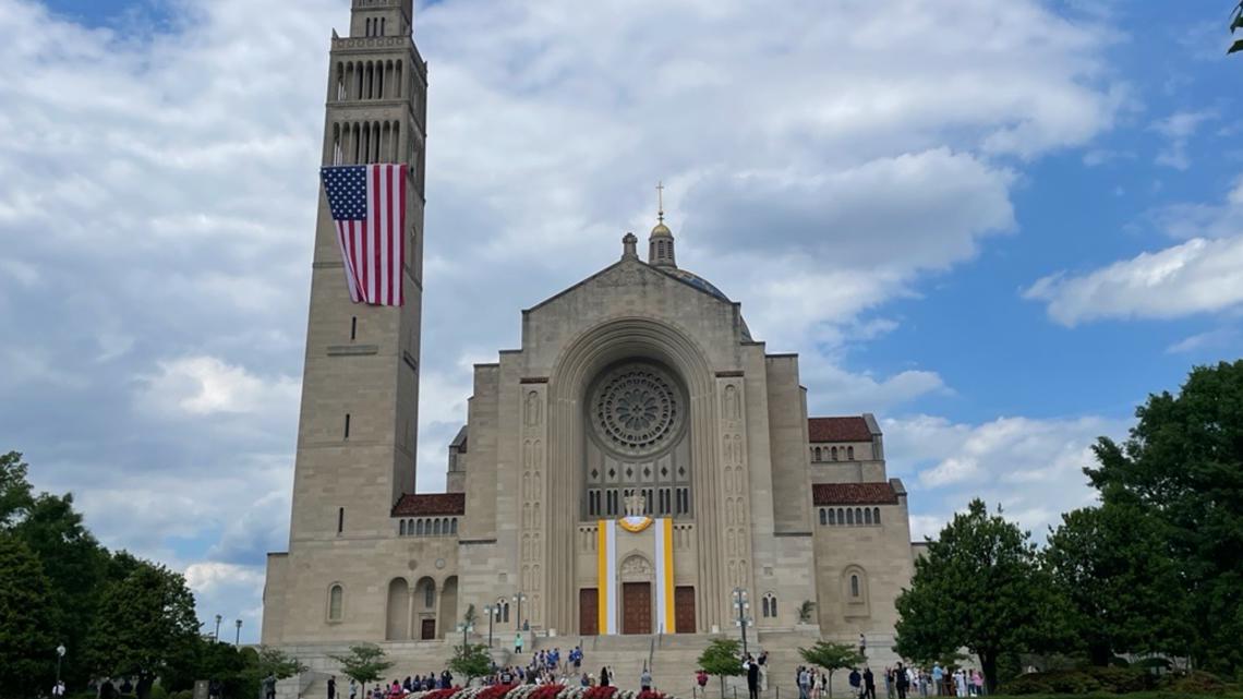 Christmas services at the Basilica of the National Shrine of the ...