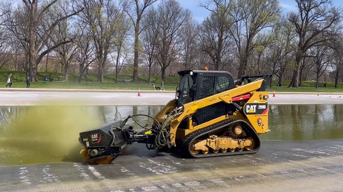 Here's how the National Mall's reflecting pool gets cleaned | wusa9.com