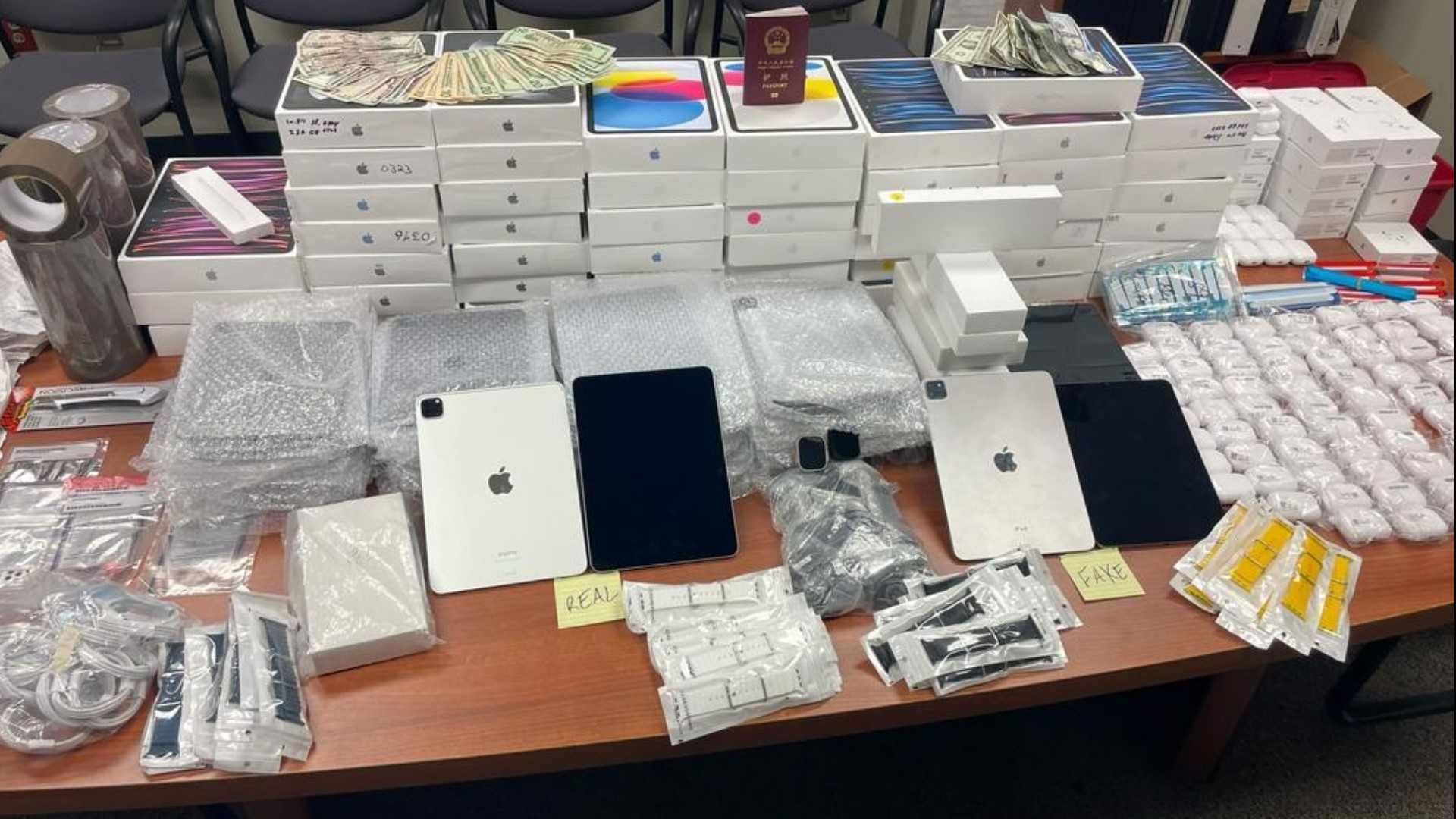 Trio from NYC busted with over $91K in stolen Apple products | wusa9.com