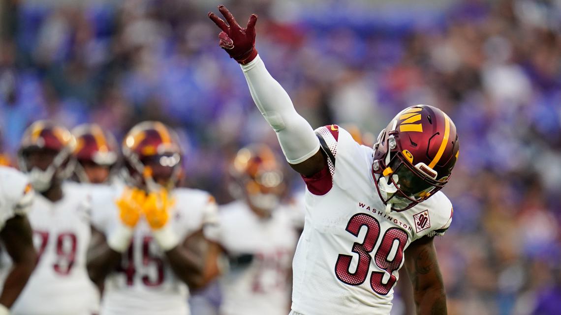 Washington Commanders sign Jeremy Reaves to extension after standout ...