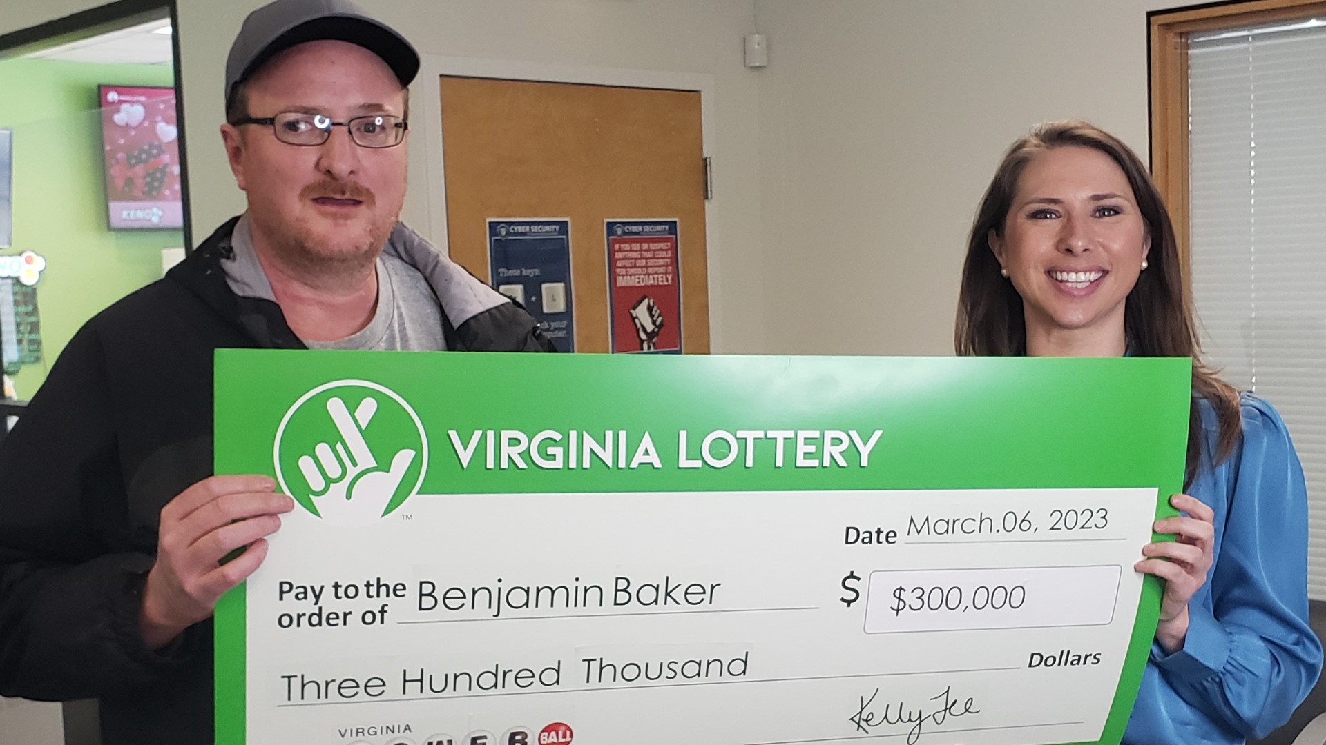 Man wins lottery with 2 Powerball tickets in same drawing | wusa9.com