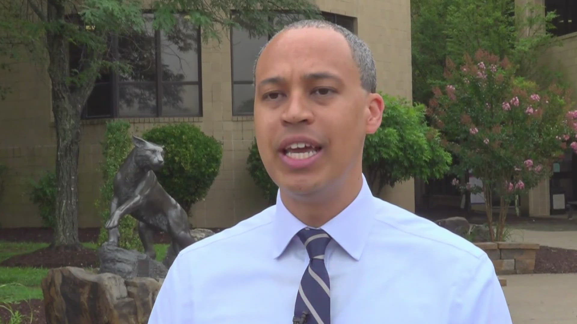 Virginia Democratic candidates condemn Jay Jones over violent texts ...