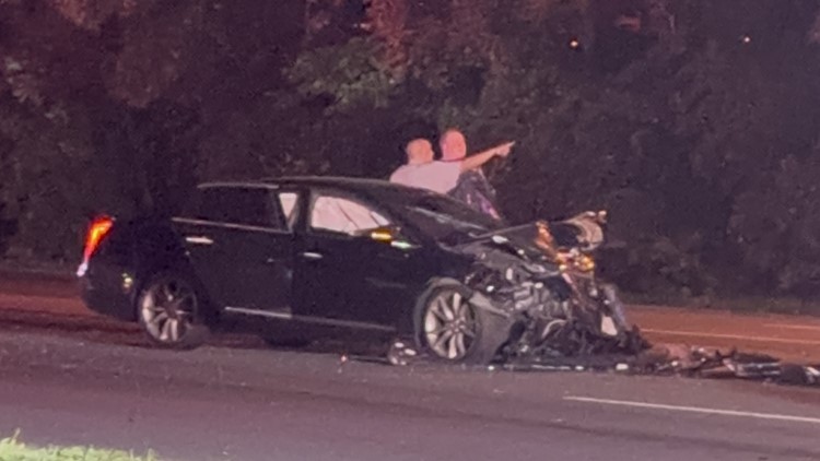 At least one dead in Fairfax County crash | wusa9.com