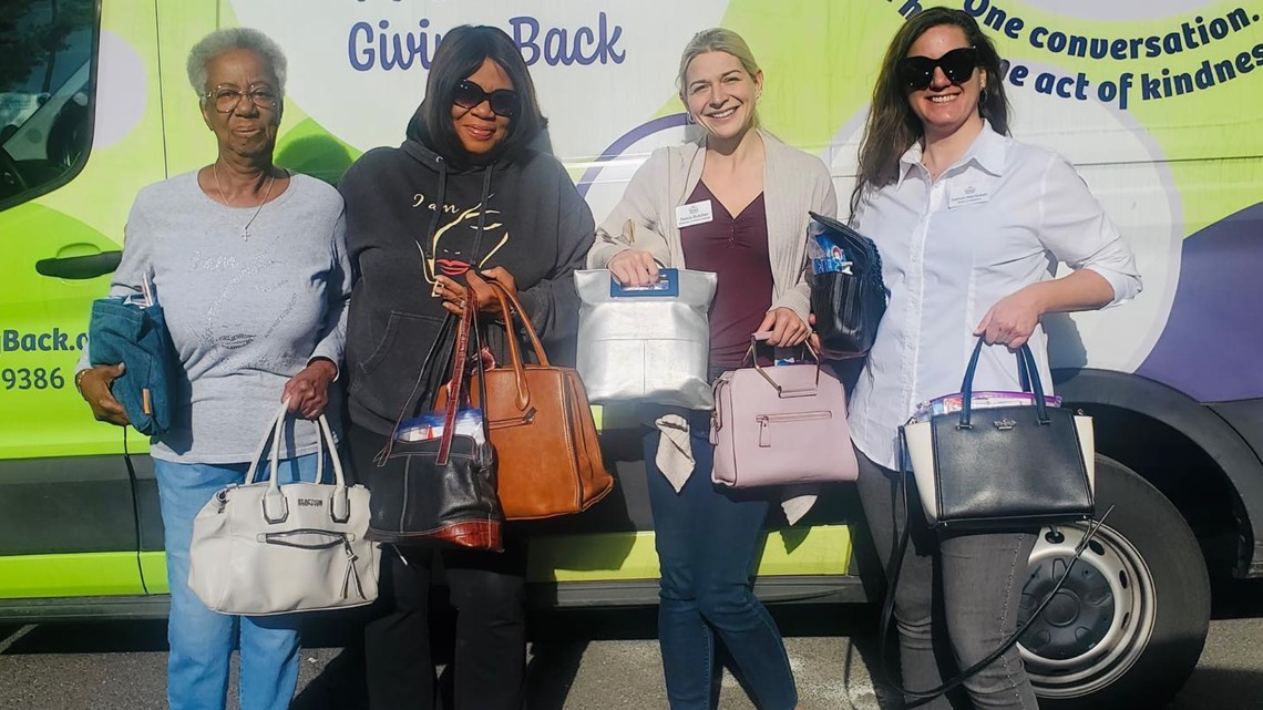 'Women Giving Back' provides free clothing for women and children in ...