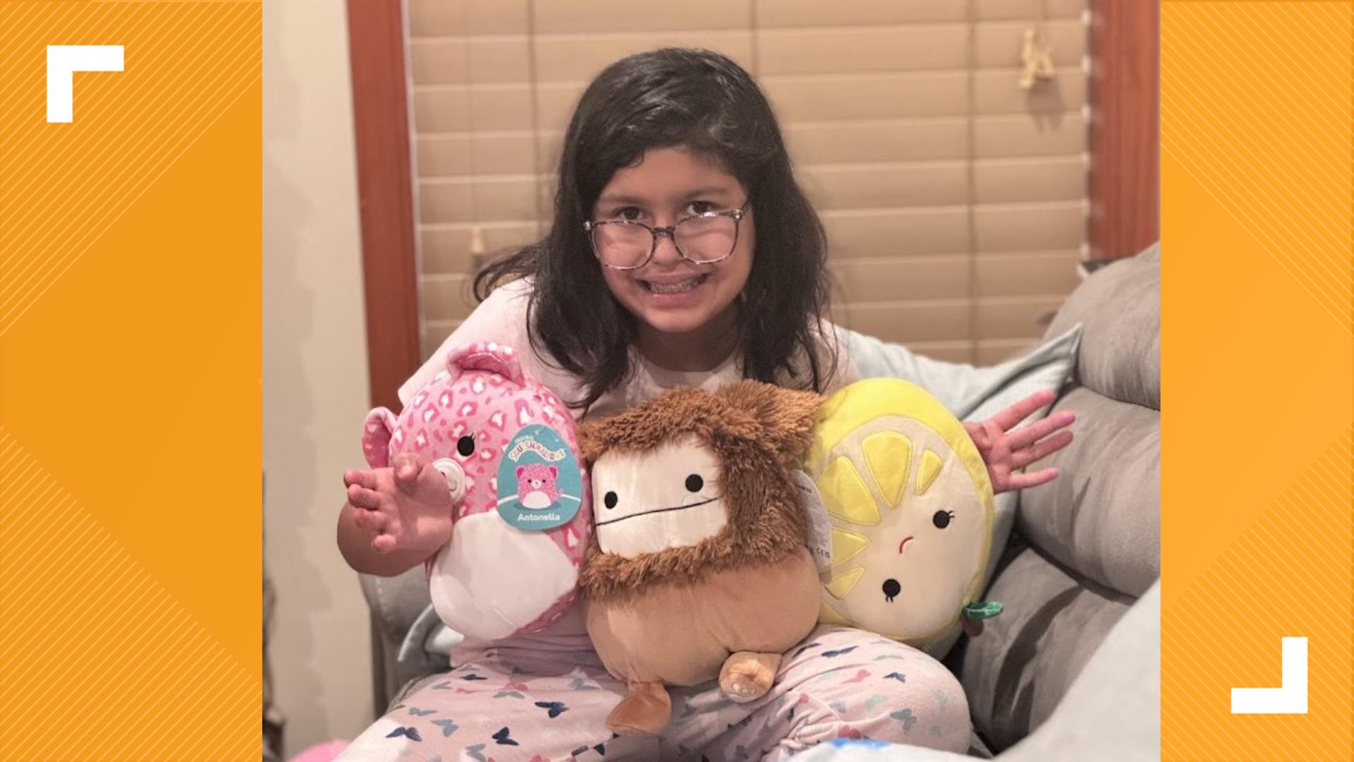 Girl Scout collects stuffed animals for kids in crisis | wusa9.com