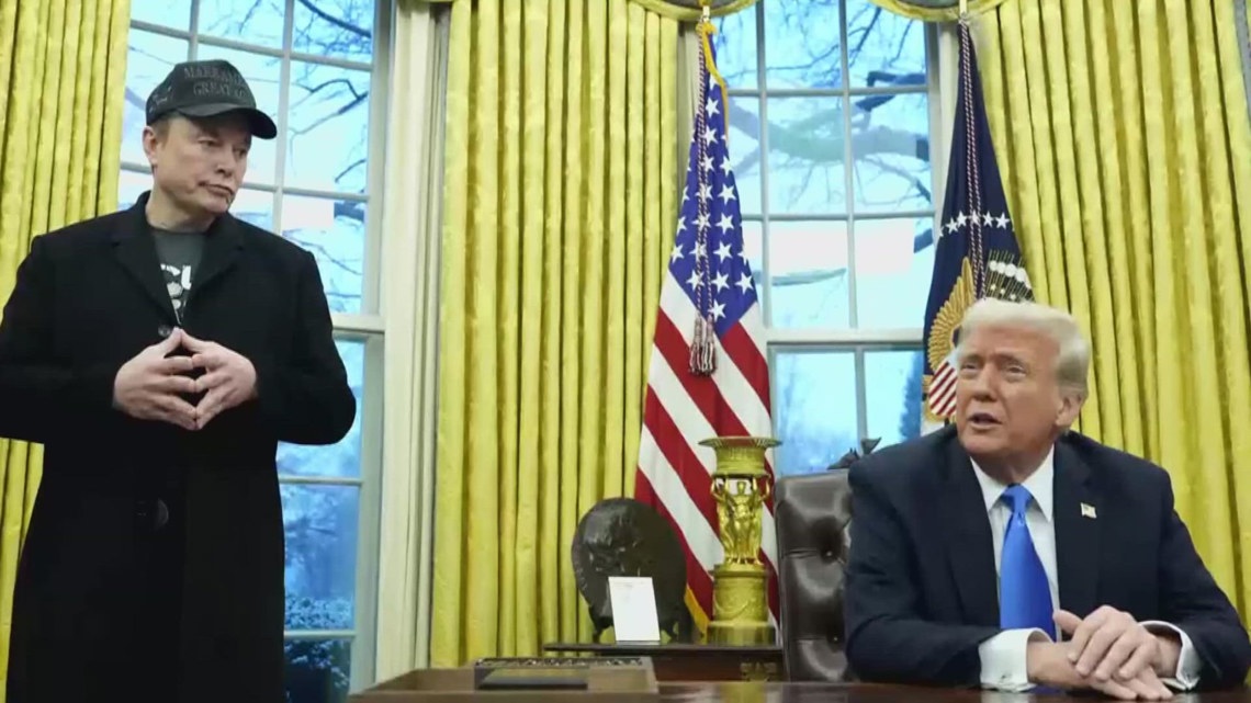 SCOTUS stays order requiring DOGE to hand over documents to watchdog ...