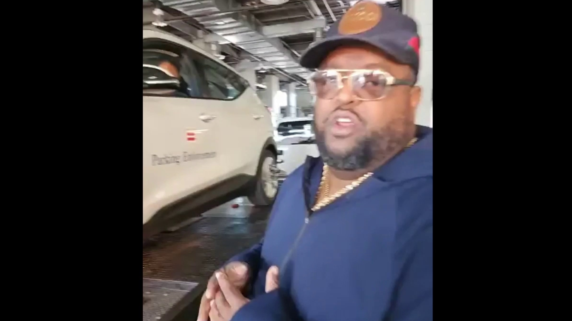 Questions about man awarded DC government contract for EV cars | wusa9.com