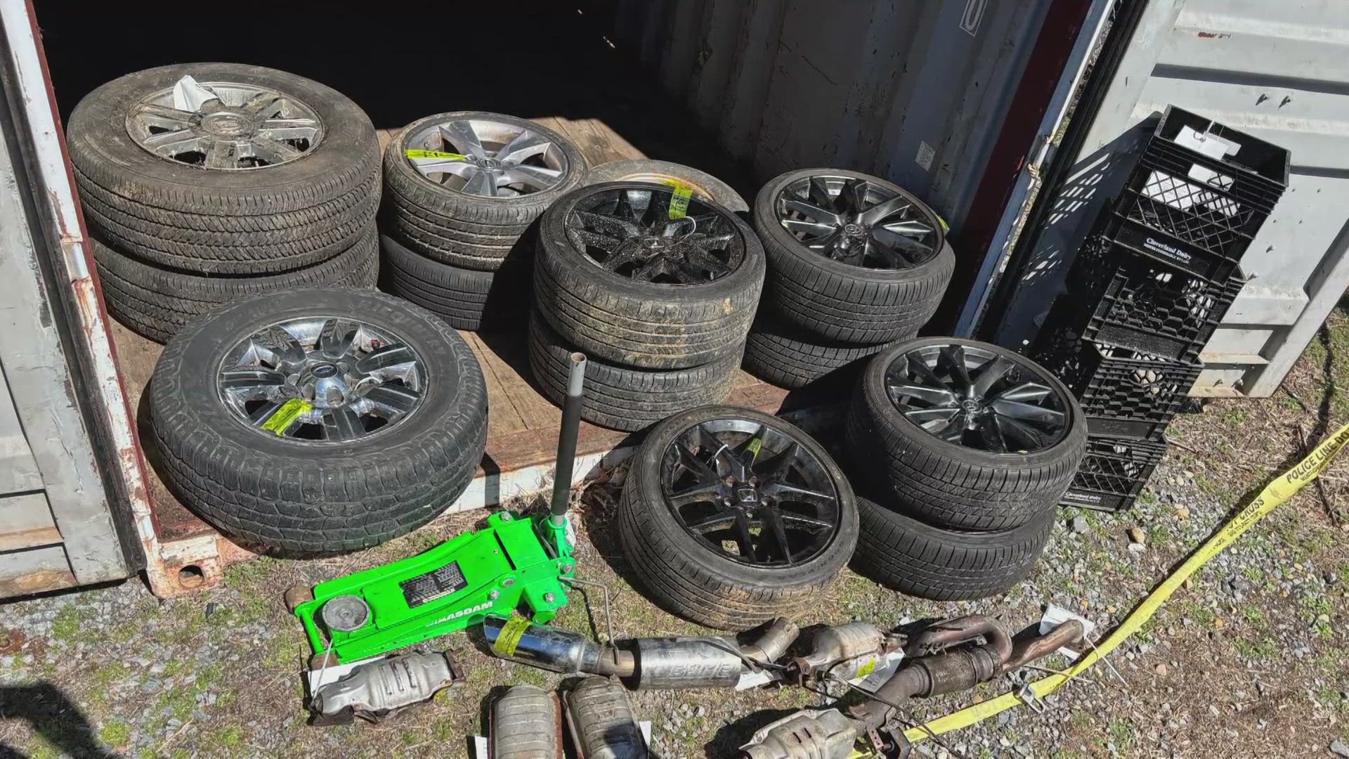 Montgomery County Police arrest men for stealing tires off cars | wusa9.com