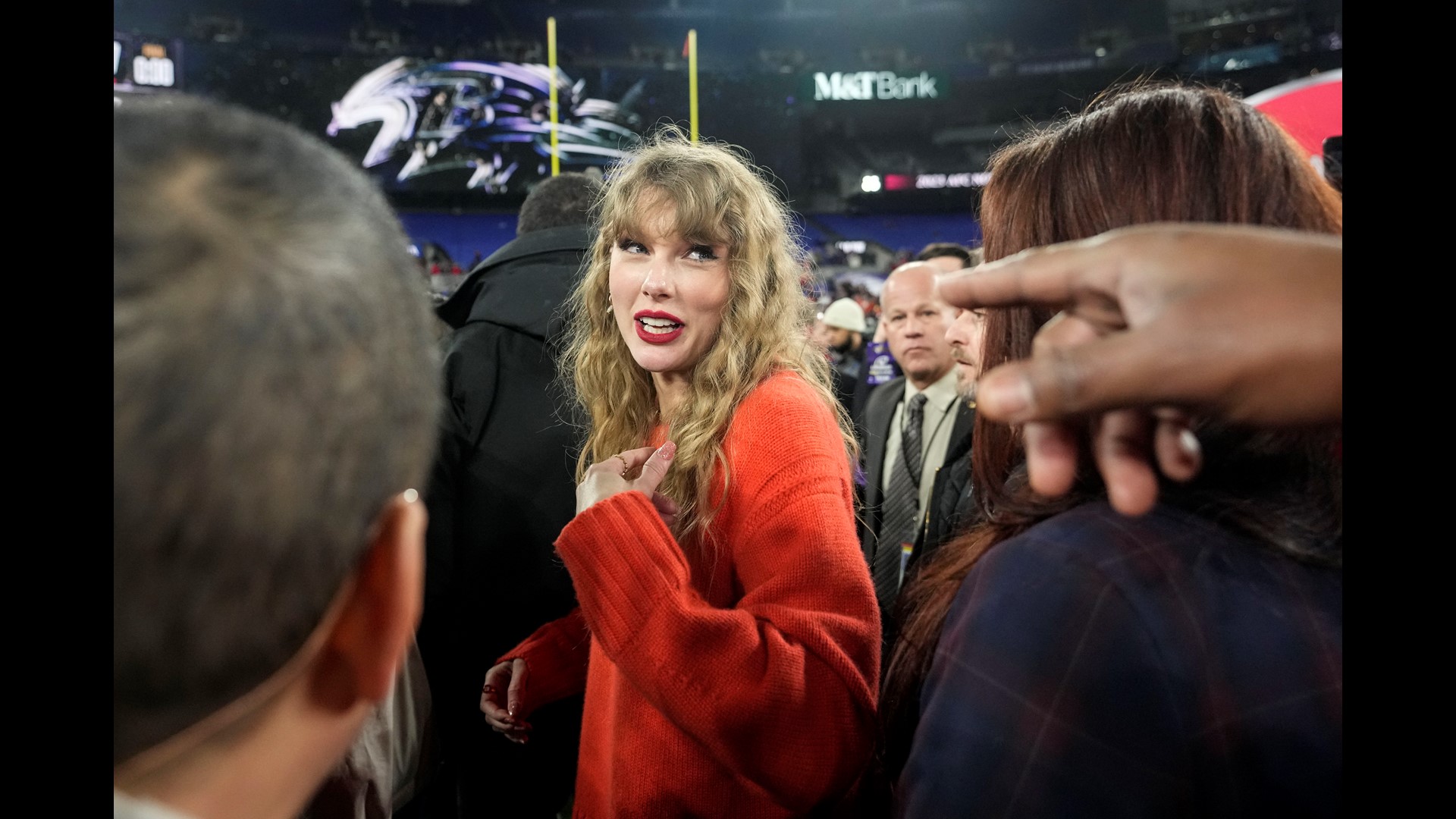 Taylor Swift is in Baltimore, Maryland to cheer on her boyfriend ...