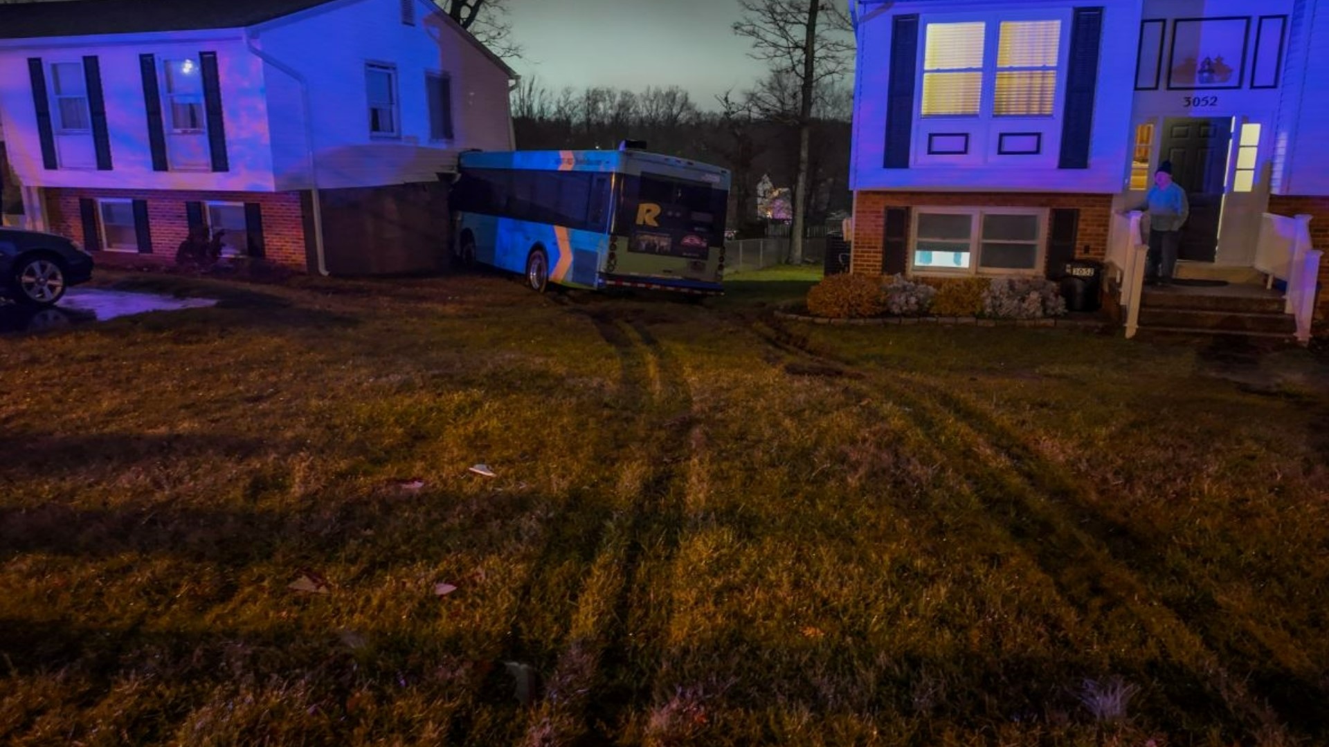 ride-on-bus-crashes-into-silver-spring-house-wusa9