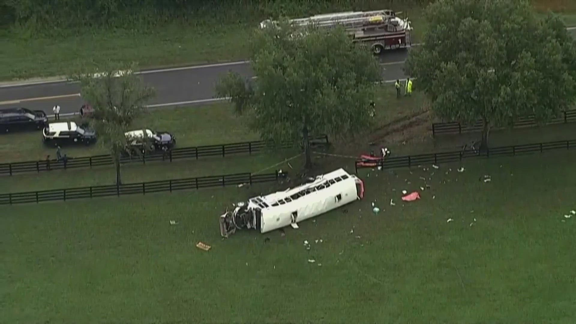 Several killed as farmworkers' bus overturns in central Florida | wusa9.com