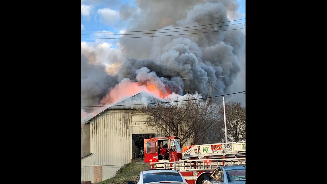 Heavy fire in Southeast DC, smoke seen all across skyline | wusa9.com