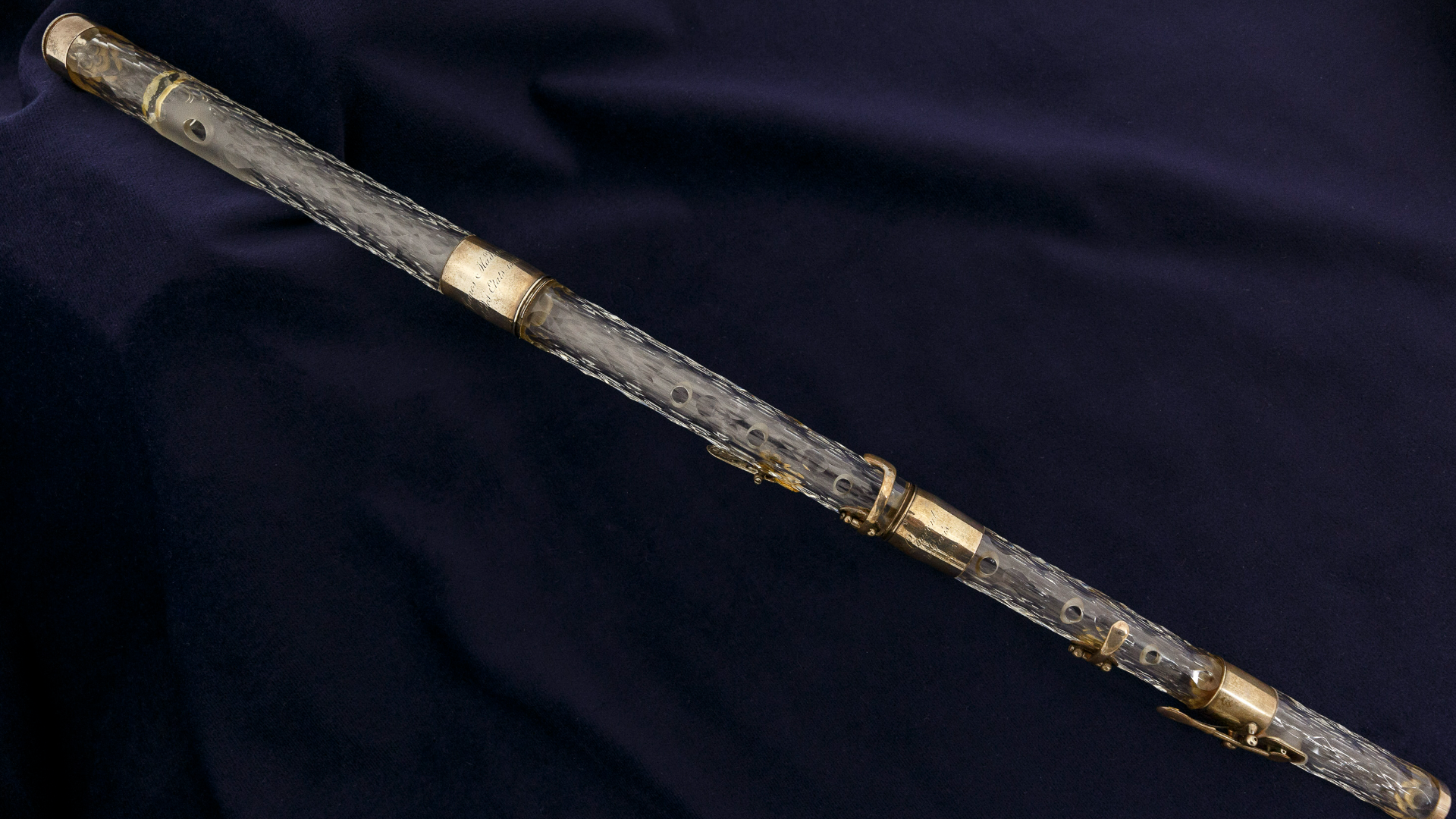 Lizzo plays James Madison's crystal flute at DC show | wusa9.com