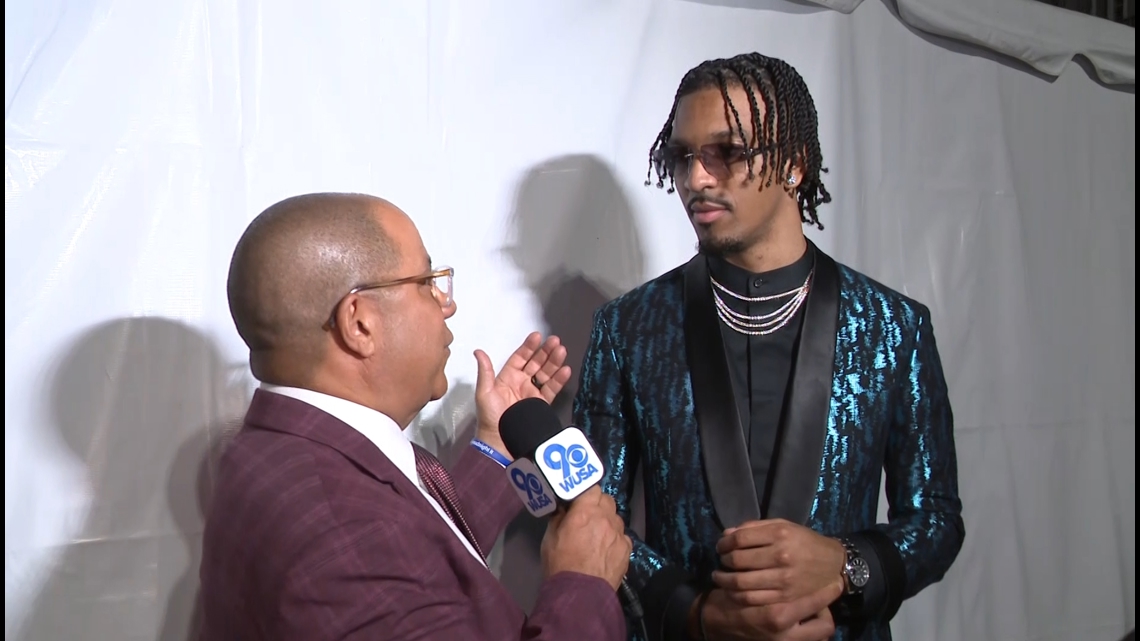 Jayden Daniels set a goal and achieved it as Offensive Rookie of the ...