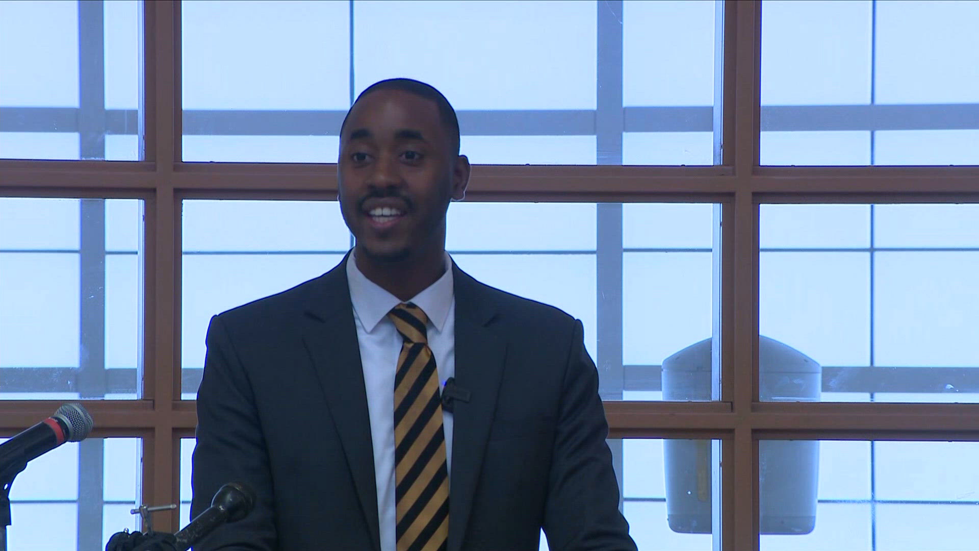 Summer job program created for teens in Oxon Hill | wusa9.com