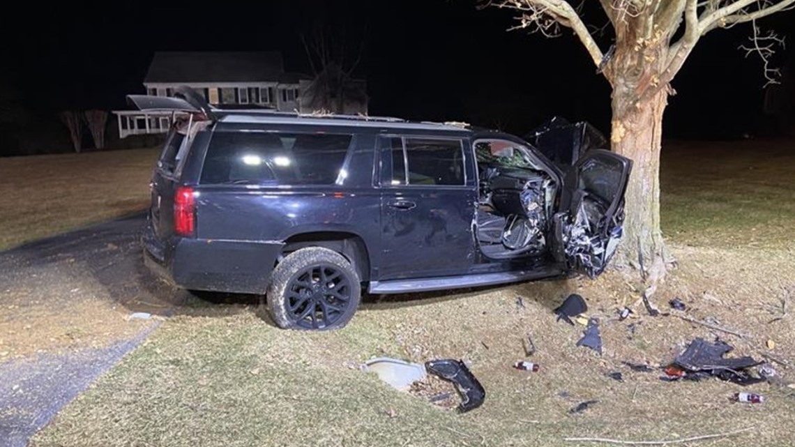 Man killed in single car crash in Laytonsville, Maryland | wusa9.com