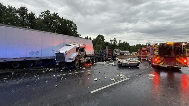 I-495 inner loop back open after 2 tractor trailers jackknife | wusa9.com