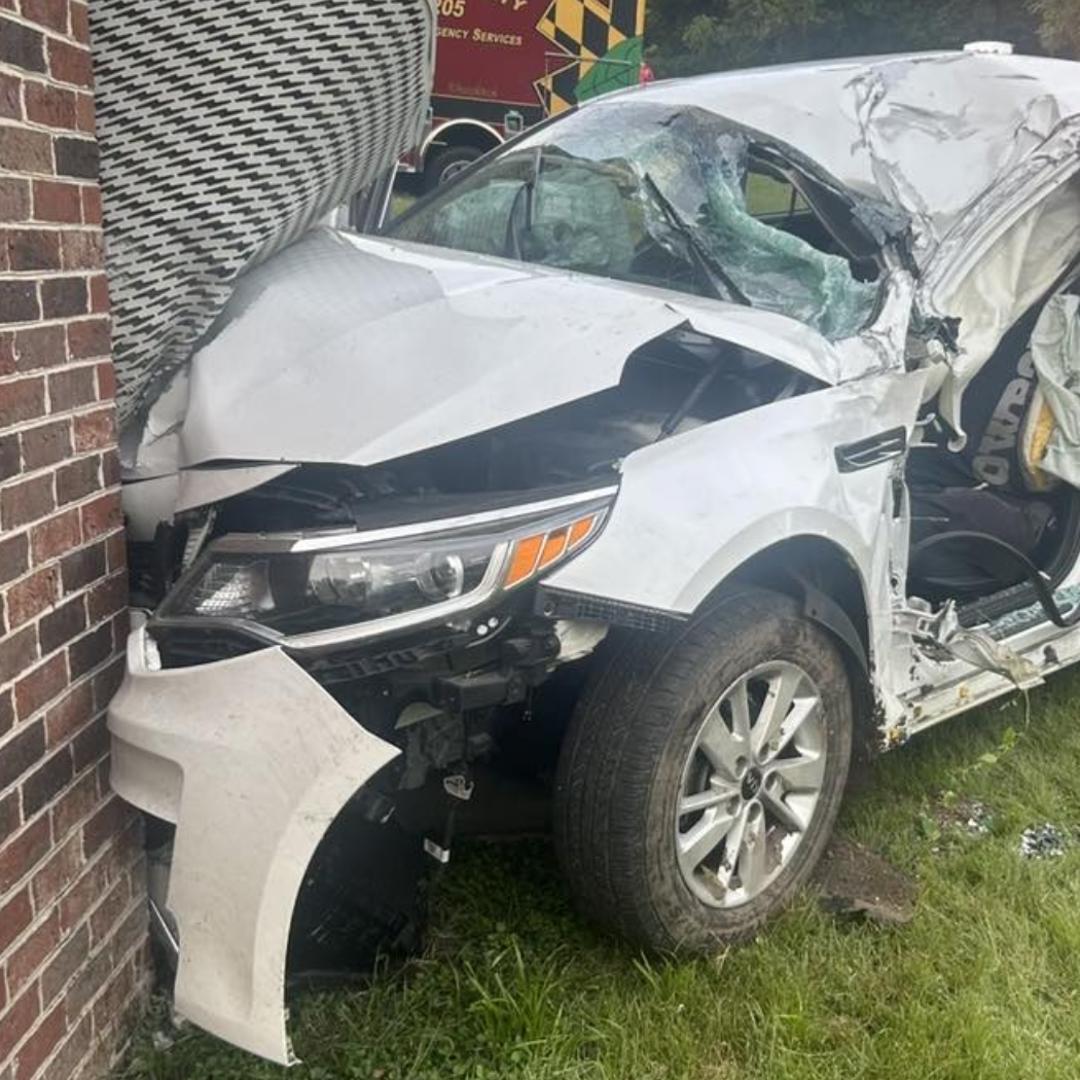Minors steal Kia Optima, crash into house during police chase in ...