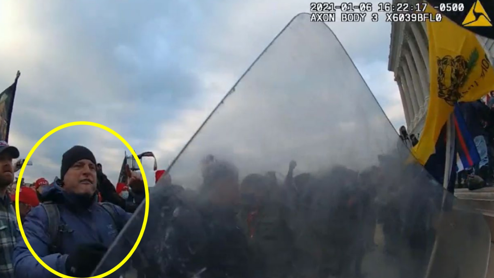 Ex-FBI agent claims police used excessive force at Capitol riot | wusa9.com