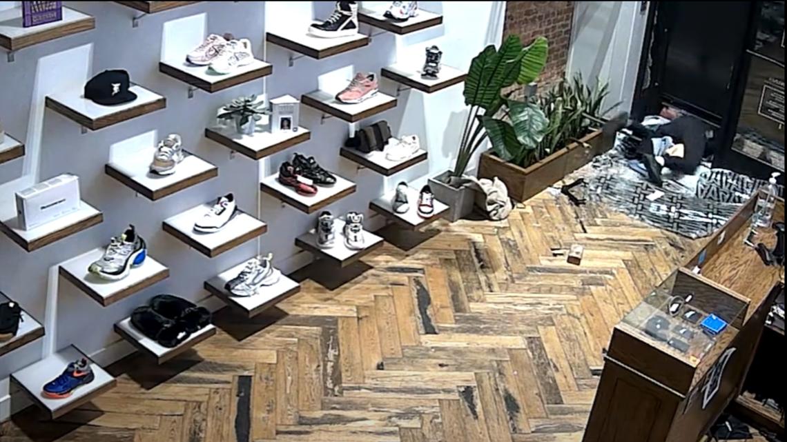 Thieves crawl through broken glass to steal $50K worth of clothes ...