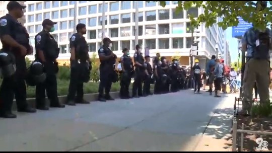 Black Lives Matter protest on Lafayette Square pushed back | wusa9.com